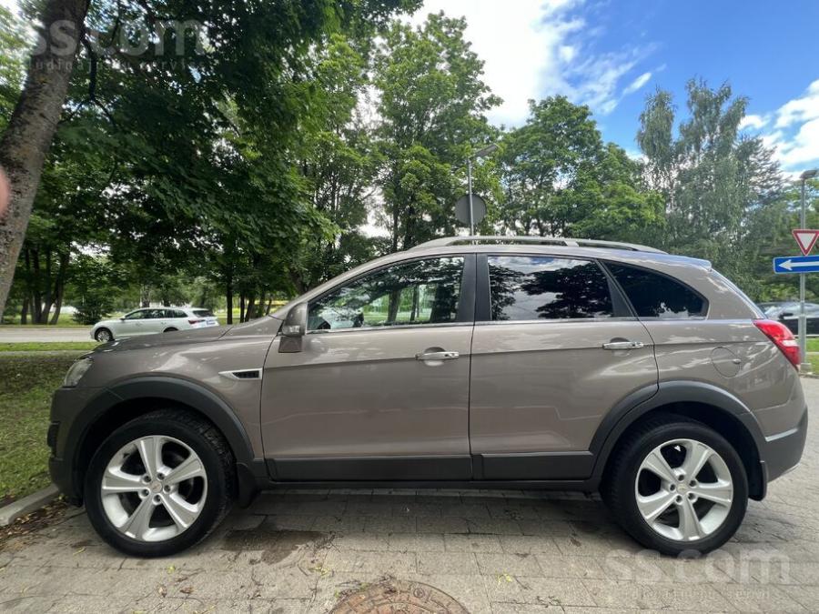 Brūns Chevrolet Captiva 2014 Rīga, ar dzinēja tilpumu 2.20 L un nobraukumu 138 tūkst. km par 5990 €, foto 1 vietnē AUTOMOTO.COM.LV