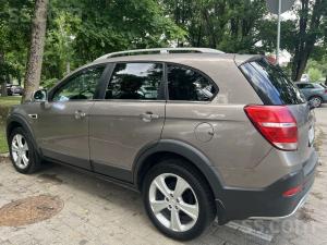 Brūns Chevrolet Captiva 2014 Rīga, ar dzinēja tilpumu 2.20 L un nobraukumu 138 tūkst. km par 5990 €, foto 5 vietnē AUTOMOTO.COM.LV