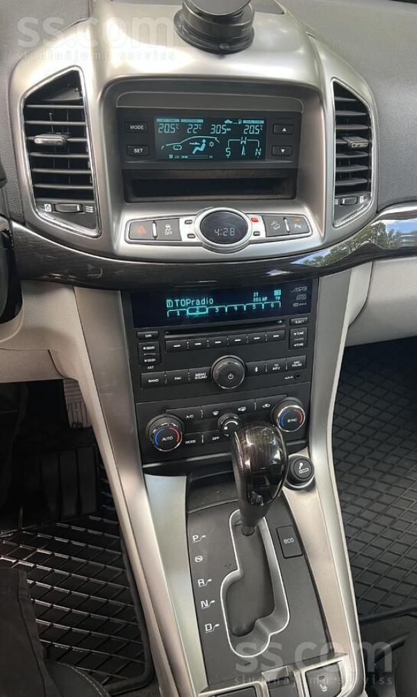 Brūns Chevrolet Captiva 2014 Rīga, ar dzinēja tilpumu 2.20 L un nobraukumu 138 tūkst. km par 5990 €, foto 7 vietnē AUTOMOTO.COM.LV