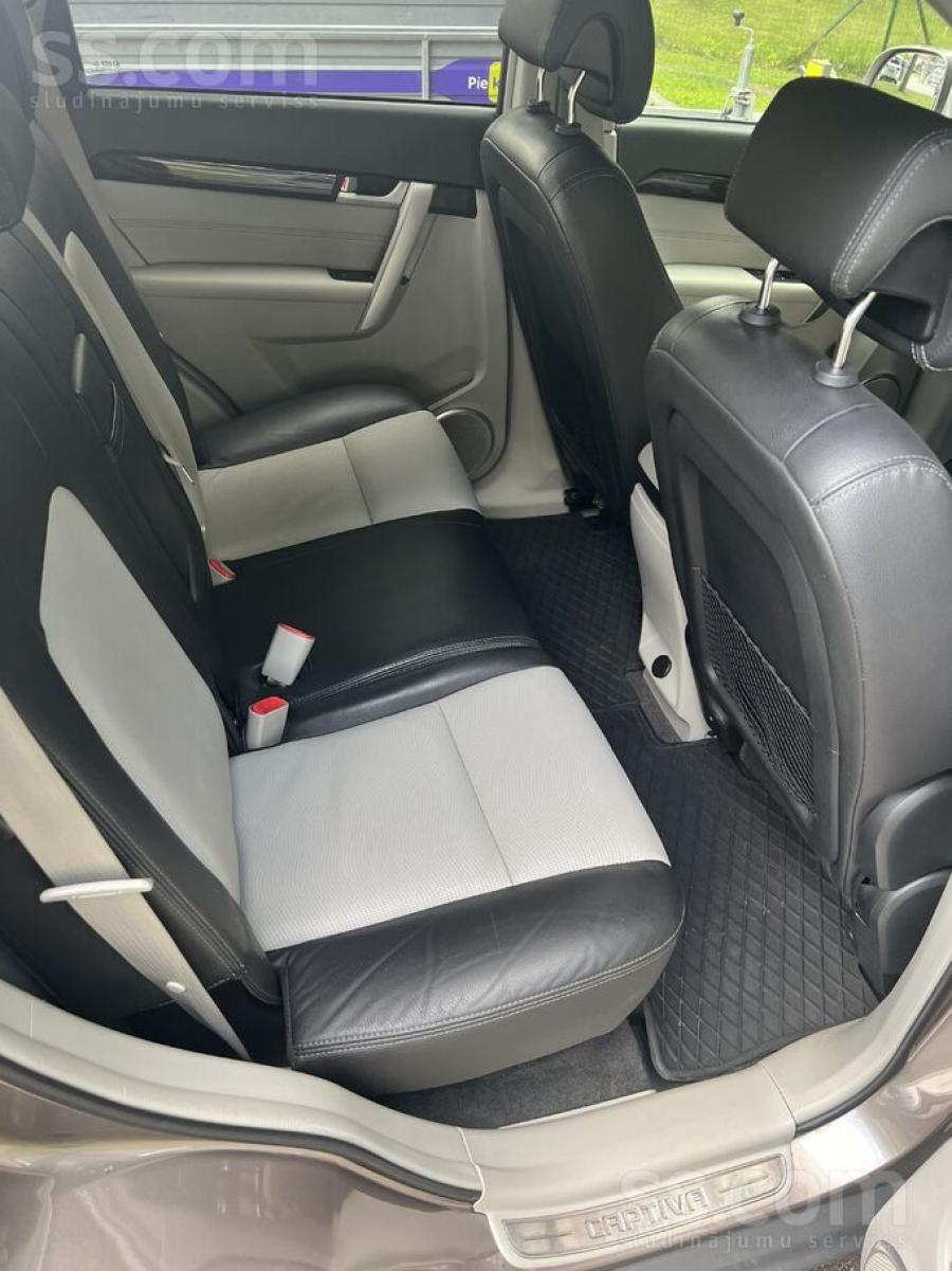 Brūns Chevrolet Captiva 2014 Rīga, ar dzinēja tilpumu 2.20 L un nobraukumu 138 tūkst. km par 5990 €, foto 9 vietnē AUTOMOTO.COM.LV