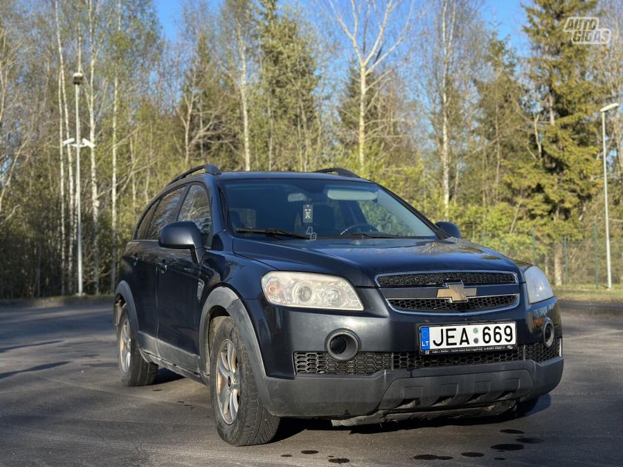 Chevrolet Captiva 2006 Naujoji Akmenė, ar dzinēja tilpumu 2.00 L un nobraukumu 242 tūkst. km par 1500 €, foto 5 vietnē AUTOMOTO.COM.LV