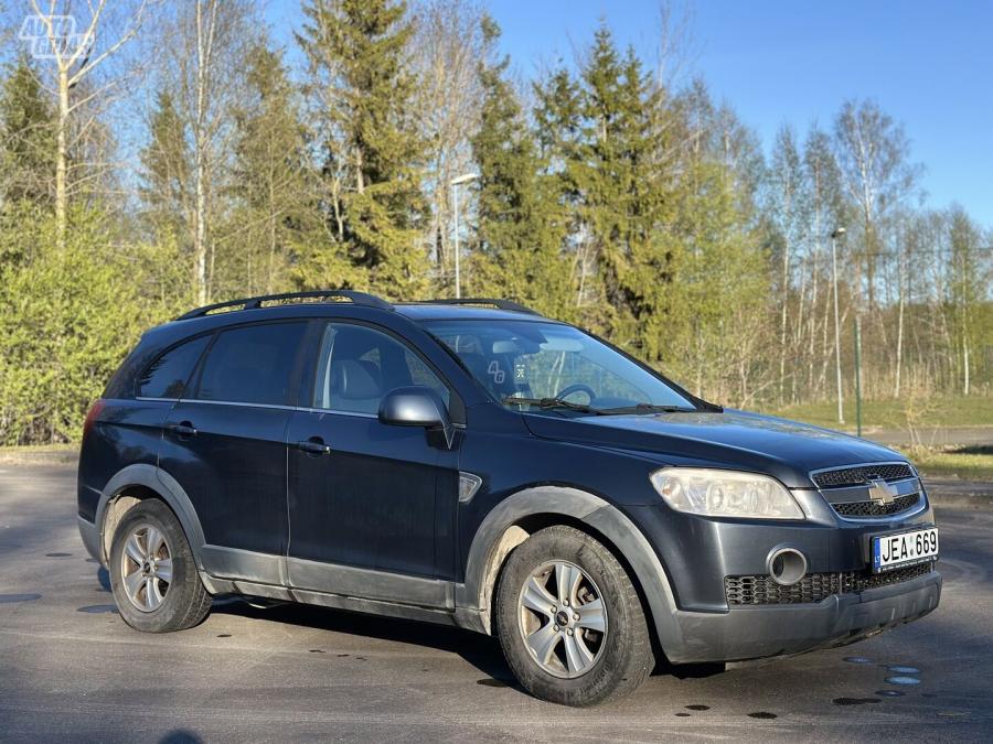 Chevrolet Captiva 2006 Naujoji Akmenė, ar dzinēja tilpumu 2.00 L un nobraukumu 242 tūkst. km par 1500 €, foto 6 vietnē AUTOMOTO.COM.LV