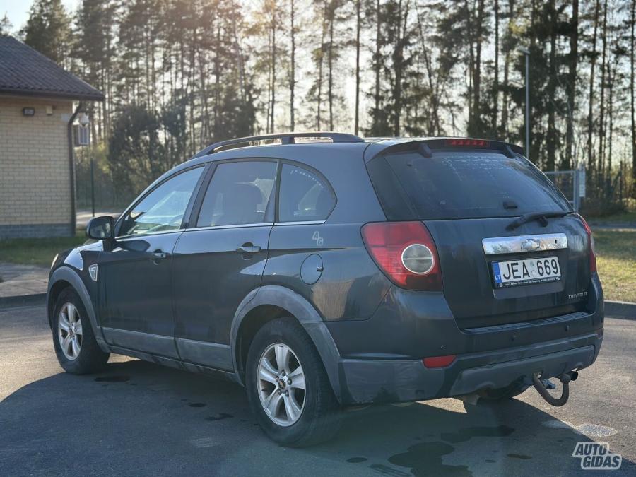 Chevrolet Captiva 2006 Naujoji Akmenė, ar dzinēja tilpumu 2.00 L un nobraukumu 242 tūkst. km par 1500 €, foto 10 vietnē AUTOMOTO.COM.LV
