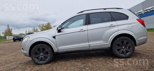 Chevrolet Captiva 2006 in Daugavpils, with an engine capacity of 2.00 L and mileage of 229 thousand km for 3550 €, photo 2 on AUTOMOTO.COM.LV