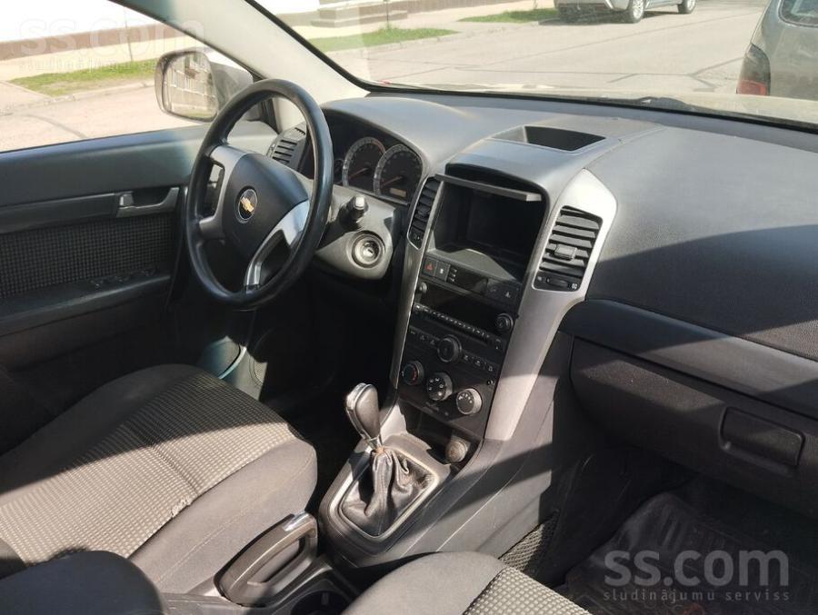 Chevrolet Captiva 2007 Daugavpils, ar dzinēja tilpumu 2.40 L un nobraukumu 230 tūkst. km par 1600 €, foto 5 vietnē AUTOMOTO.COM.LV
