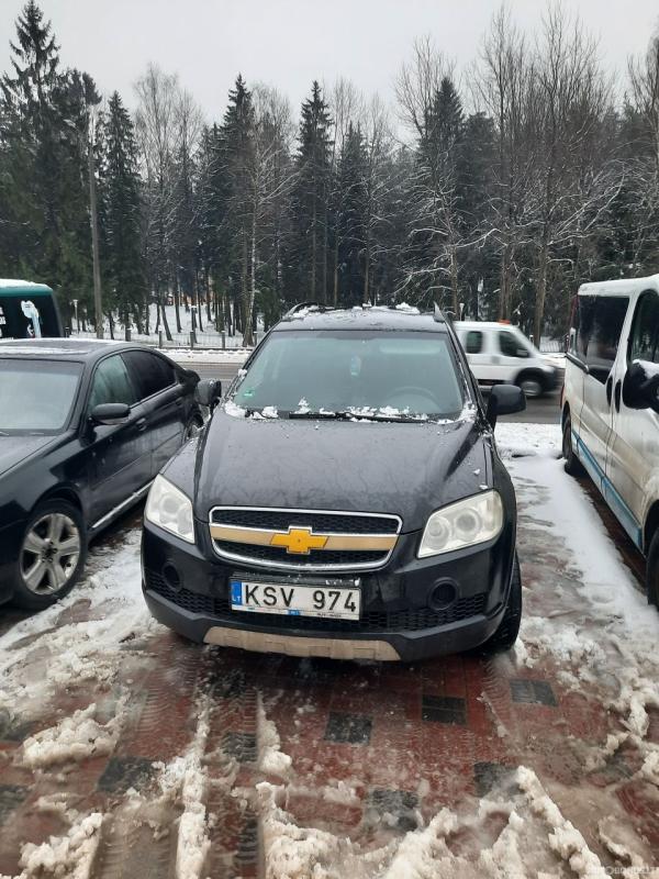Chevrolet Captiva 2007 in Vilnius, with an engine capacity of 2.00 L and mileage of 279 thousand km for 1150 €, photo 3 on AUTOMOTO.COM.LV