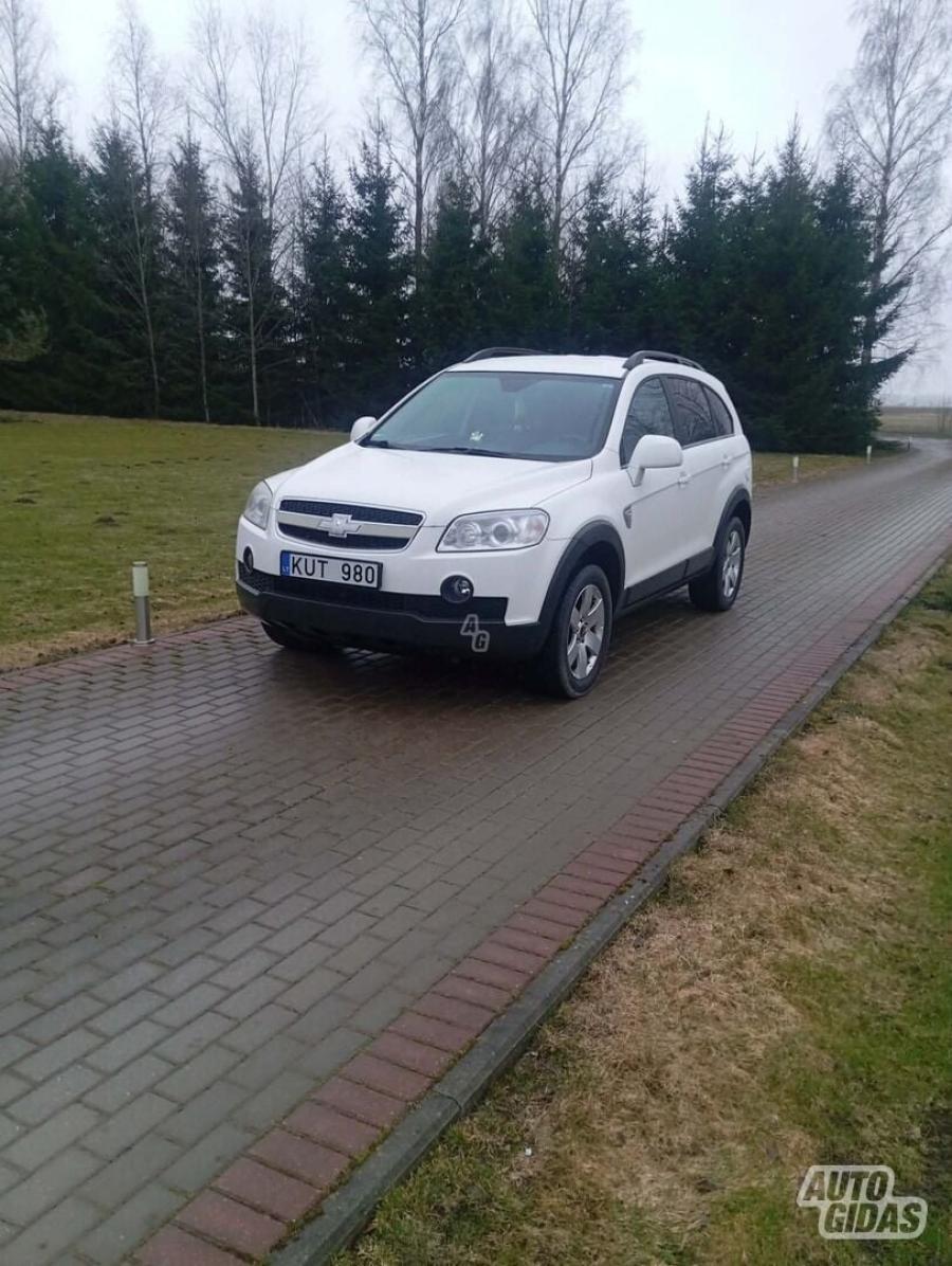 Chevrolet Captiva 2007 in Klaipeda, with an engine capacity of 2.00 L and mileage of 248 thousand km for 3700 €, photo 3 on AUTOMOTO.COM.LV