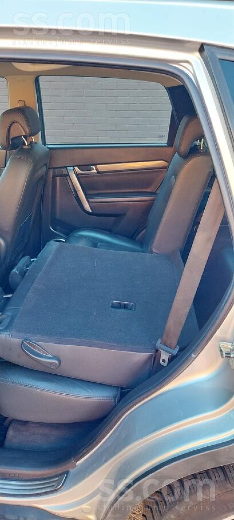 Chevrolet Captiva 2007 Cēsis, ar dzinēja tilpumu 2.40 L un nobraukumu 355 tūkst. km par 3200 €, foto 14 vietnē AUTOMOTO.COM.LV