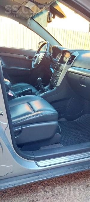 Chevrolet Captiva 2007 Cēsis, ar dzinēja tilpumu 2.40 L un nobraukumu 355 tūkst. km par 3200 €, foto 18 vietnē AUTOMOTO.COM.LV