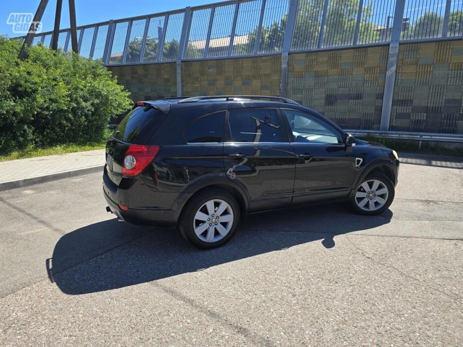 Chevrolet Captiva 2007 in Klaipeda, with an engine capacity of 2.00 L and mileage of 290 thousand km for 2650 €, photo 5 on AUTOMOTO.COM.LV