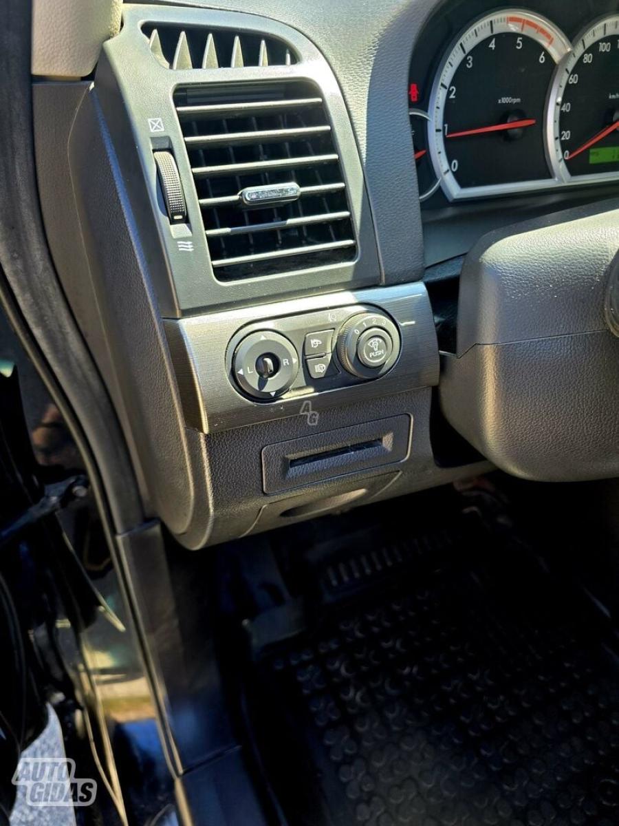 Chevrolet Captiva 2007 in Klaipeda, with an engine capacity of 2.00 L and mileage of 290 thousand km for 2650 €, photo 25 on AUTOMOTO.COM.LV