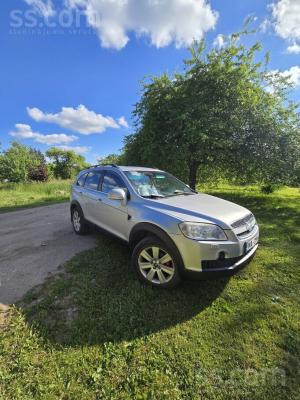 Chevrolet Captiva 2007 Tukums, ar dzinēja tilpumu 2.00 L un nobraukumu 259 tūkst. km par 3300 €, foto 3 vietnē AUTOMOTO.COM.LV