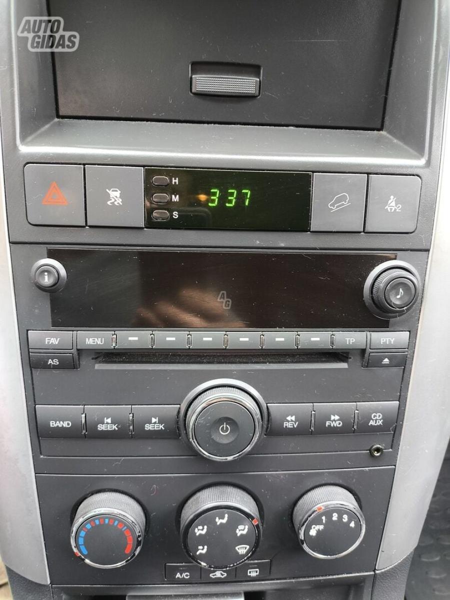 Chevrolet Captiva 2007 in Visaginas, with an engine capacity of 2.00 L and mileage of 274 thousand km for 1800 €, photo 9 on AUTOMOTO.COM.LV