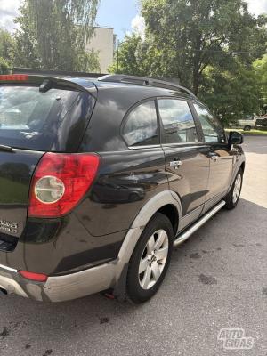 Chevrolet Captiva 2007 Plungė, ar dzinēja tilpumu 2.00 L un nobraukumu 296 tūkst. km par 2000 €, foto 6 vietnē AUTOMOTO.COM.LV