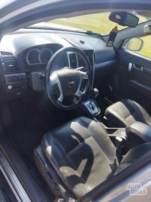 Chevrolet Captiva 2007 in Mazeikiai, with an engine capacity of 3.20 L and mileage of 365 thousand km for 2000 €, photo 6 on AUTOMOTO.COM.LV