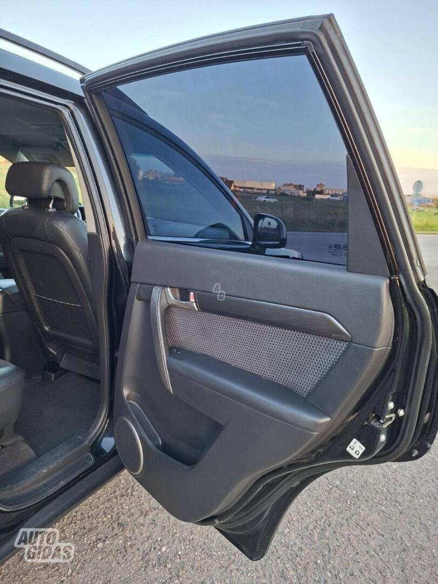 Chevrolet Captiva 2007 in Kaunas, with an engine capacity of 2.00 L and mileage of 291 thousand km for 3000 €, photo 8 on AUTOMOTO.COM.LV