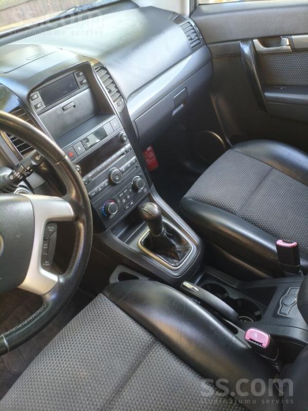 Chevrolet Captiva 2007 Jelgava vietnē Chevrolet Captiva 2007 Jelgava, ar dzinēja tilpumu 2.00 L un nobraukumu 0 tūkst. km par 3000 €, foto 6 vietnē AUTOMOTO.COM.LV
