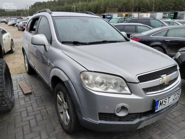 Chevrolet Captiva 2008 Viļņa, ar dzinēja tilpumu 2.00 L un nobraukumu 299 tūkst. km par 2400 €, foto 1 vietnē AUTOMOTO.COM.LV