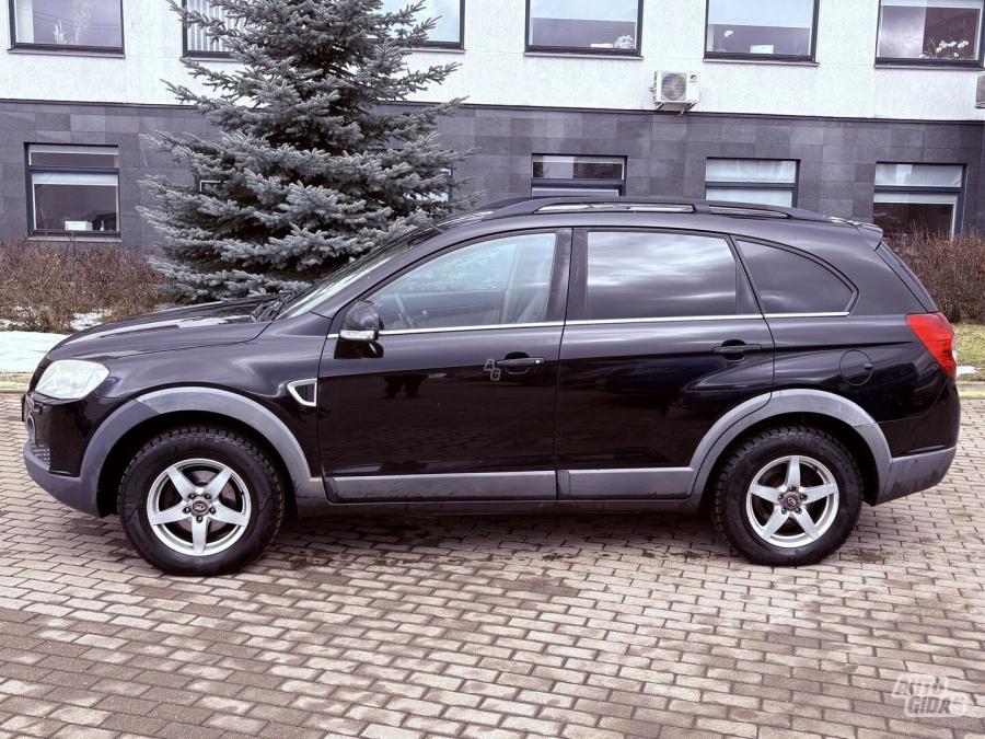 Chevrolet Captiva 2008 Viļņa, ar dzinēja tilpumu 2.00 L un nobraukumu 267 tūkst. km par 2000 €, foto 4 vietnē AUTOMOTO.COM.LV