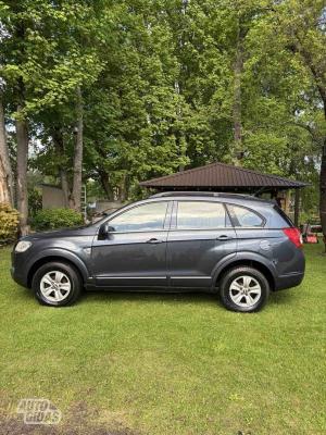 Chevrolet Captiva 2008 in Ignalina, with an engine capacity of 2.40 L and mileage of 342 thousand km for 2950 €, photo 5 on AUTOMOTO.COM.LV