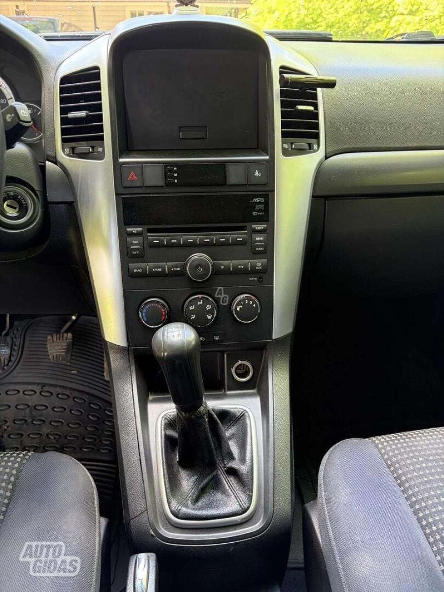 Chevrolet Captiva 2008 in Ignalina, with an engine capacity of 2.40 L and mileage of 342 thousand km for 2950 €, photo 20 on AUTOMOTO.COM.LV