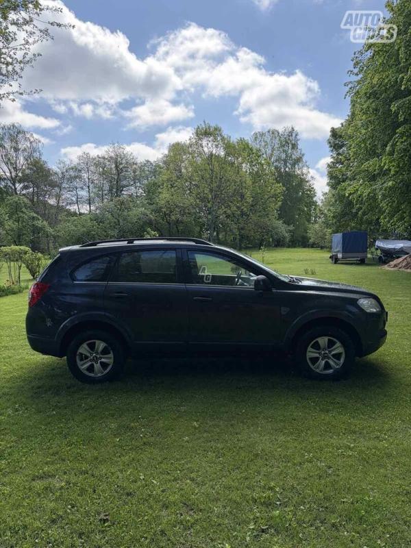 Chevrolet Captiva 2008 in Ignalina, with an engine capacity of 2.40 L and mileage of 342 thousand km for 2950 €, photo 6 on AUTOMOTO.COM.LV