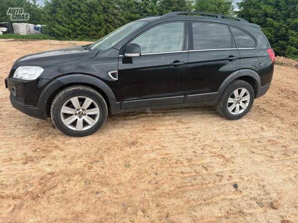 Chevrolet Captiva 2008 Viļņa, ar dzinēja tilpumu 2.00 L un nobraukumu 300 tūkst. km par 2050 €, foto 5 vietnē AUTOMOTO.COM.LV