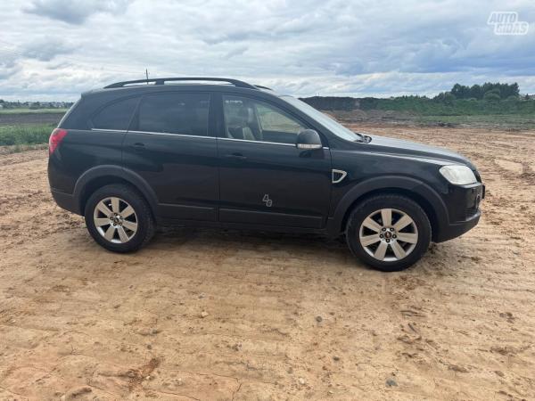 Chevrolet Captiva 2008 Viļņa, ar dzinēja tilpumu 2.00 L un nobraukumu 300 tūkst. km par 2050 €, foto 6 vietnē AUTOMOTO.COM.LV