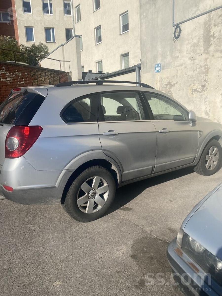 Chevrolet Captiva 2008 Rīga, ar dzinēja tilpumu 2.00 L un nobraukumu 360 tūkst. km par 1700 €, foto 4 vietnē AUTOMOTO.COM.LV