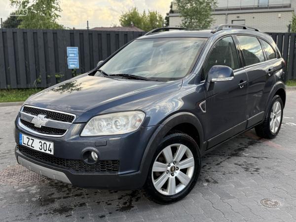 Chevrolet Captiva 2008 in Vilnius, with an engine capacity of 2.00 L and mileage of 320 thousand km for 2600 €, photo 1 on AUTOMOTO.COM.LV