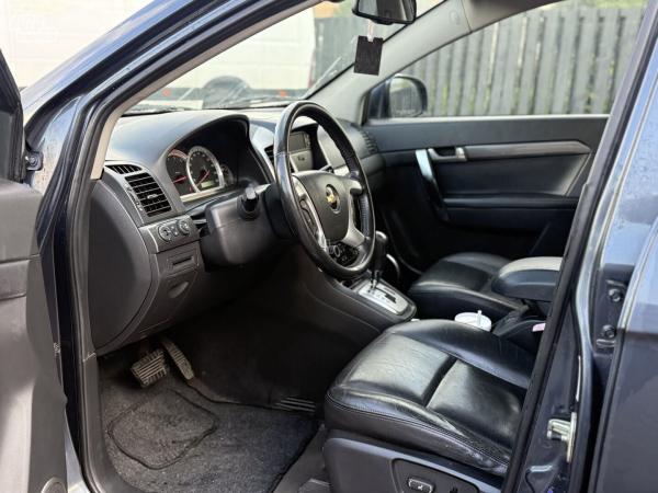 Chevrolet Captiva 2008 in Vilnius, with an engine capacity of 2.00 L and mileage of 320 thousand km for 2600 €, photo 6 on AUTOMOTO.COM.LV