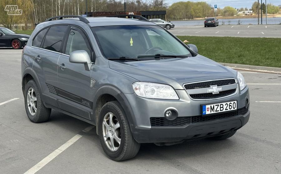 Chevrolet Captiva 2009 in Siauliai, with an engine capacity of 2.40 L and mileage of 278 thousand km for 3200 €, photo 1 on AUTOMOTO.COM.LV