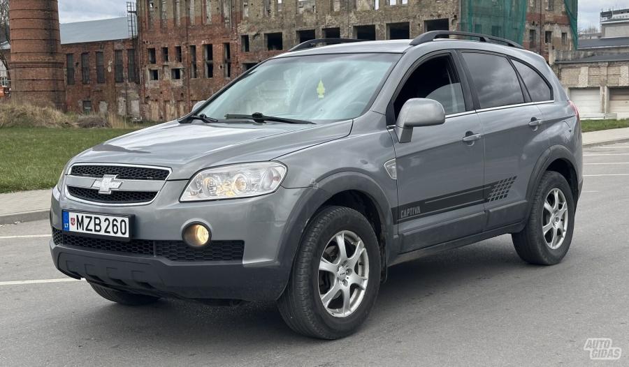 Chevrolet Captiva 2009 in Siauliai, with an engine capacity of 2.40 L and mileage of 278 thousand km for 3200 €, photo 5 on AUTOMOTO.COM.LV