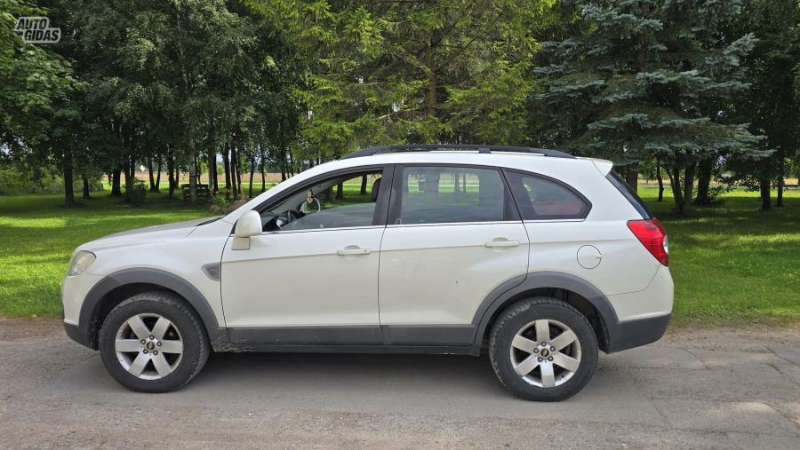 Chevrolet Captiva 2010 Pakruojis, ar dzinēja tilpumu 2.00 L un nobraukumu 278 tūkst. km par 3500 €, foto 1 vietnē AUTOMOTO.COM.LV