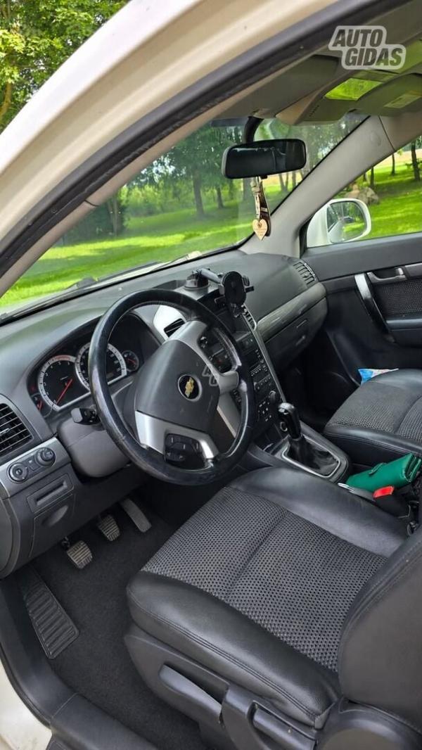 Chevrolet Captiva 2010 Pakruojis, ar dzinēja tilpumu 2.00 L un nobraukumu 278 tūkst. km par 3800 €, foto 4 vietnē AUTOMOTO.COM.LV