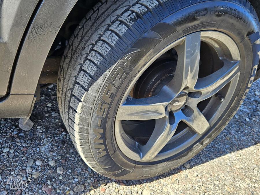 Chevrolet Captiva 2011 Kluonaliai, ar dzinēja tilpumu 2.20 L un nobraukumu 300 tūkst. km par 4890 €, foto 24 vietnē AUTOMOTO.COM.LV