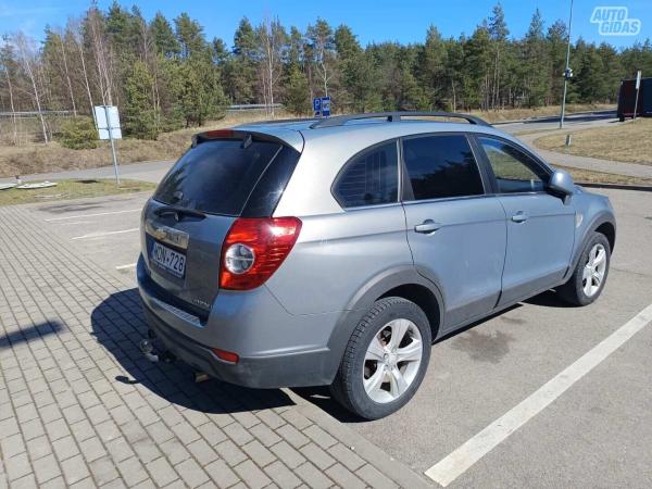 Chevrolet Captiva 2011 Viļņa vietnē Chevrolet Captiva 2011 Viļņa, ar dzinēja tilpumu 2.00 L un nobraukumu 250 tūkst. km par 1800 €, foto 5 vietnē AUTOMOTO.COM.LV