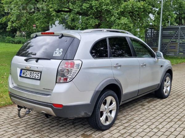 Chevrolet Captiva 2012 Rīga, ar dzinēja tilpumu 2.00 L un nobraukumu 300 tūkst. km par 4790 €, foto 6 vietnē AUTOMOTO.COM.LV