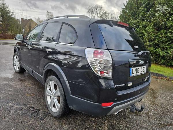 Chevrolet Captiva 2012 in Utena, with an engine capacity of 2.20 L and mileage of 350 thousand km for 4000 €, photo 3 on AUTOMOTO.COM.LV