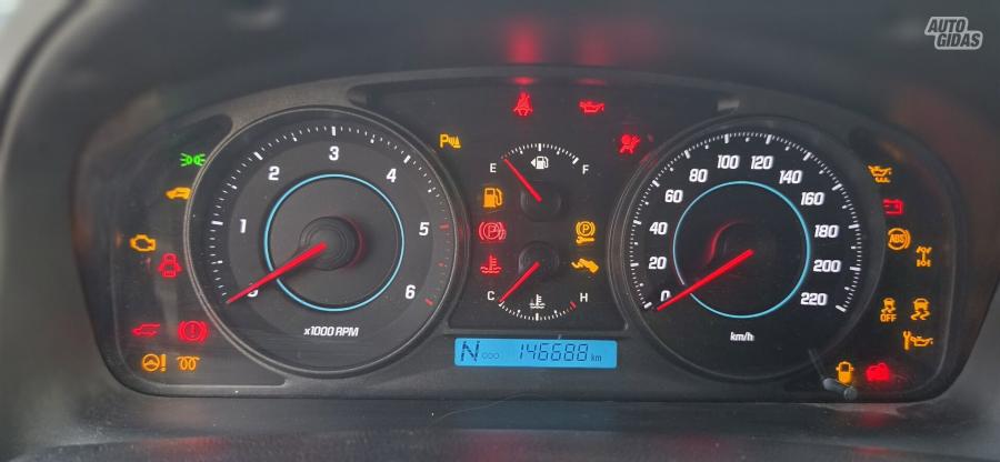 Chevrolet Captiva 2012 Viļņa, ar dzinēja tilpumu 2.20 L un nobraukumu 146 tūkst. km par 6500 €, foto 5 vietnē AUTOMOTO.COM.LV