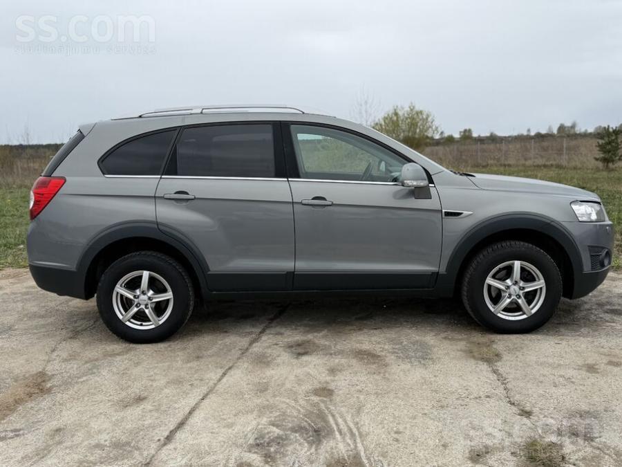Chevrolet Captiva 2012 in Riga, with an engine capacity of 2.40 L and mileage of 168 thousand km for 7650 €, photo 5 on AUTOMOTO.COM.LV