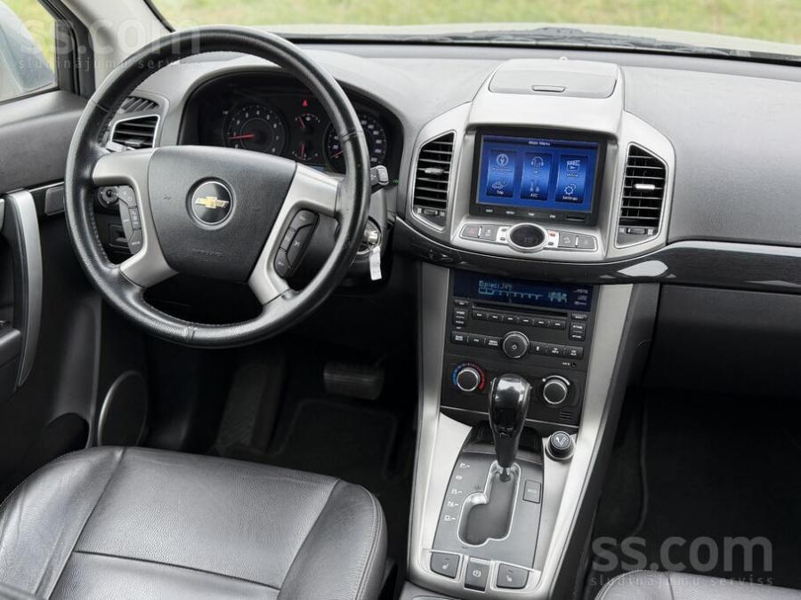 Chevrolet Captiva 2012 in Riga, with an engine capacity of 2.40 L and mileage of 168 thousand km for 7650 €, photo 6 on AUTOMOTO.COM.LV