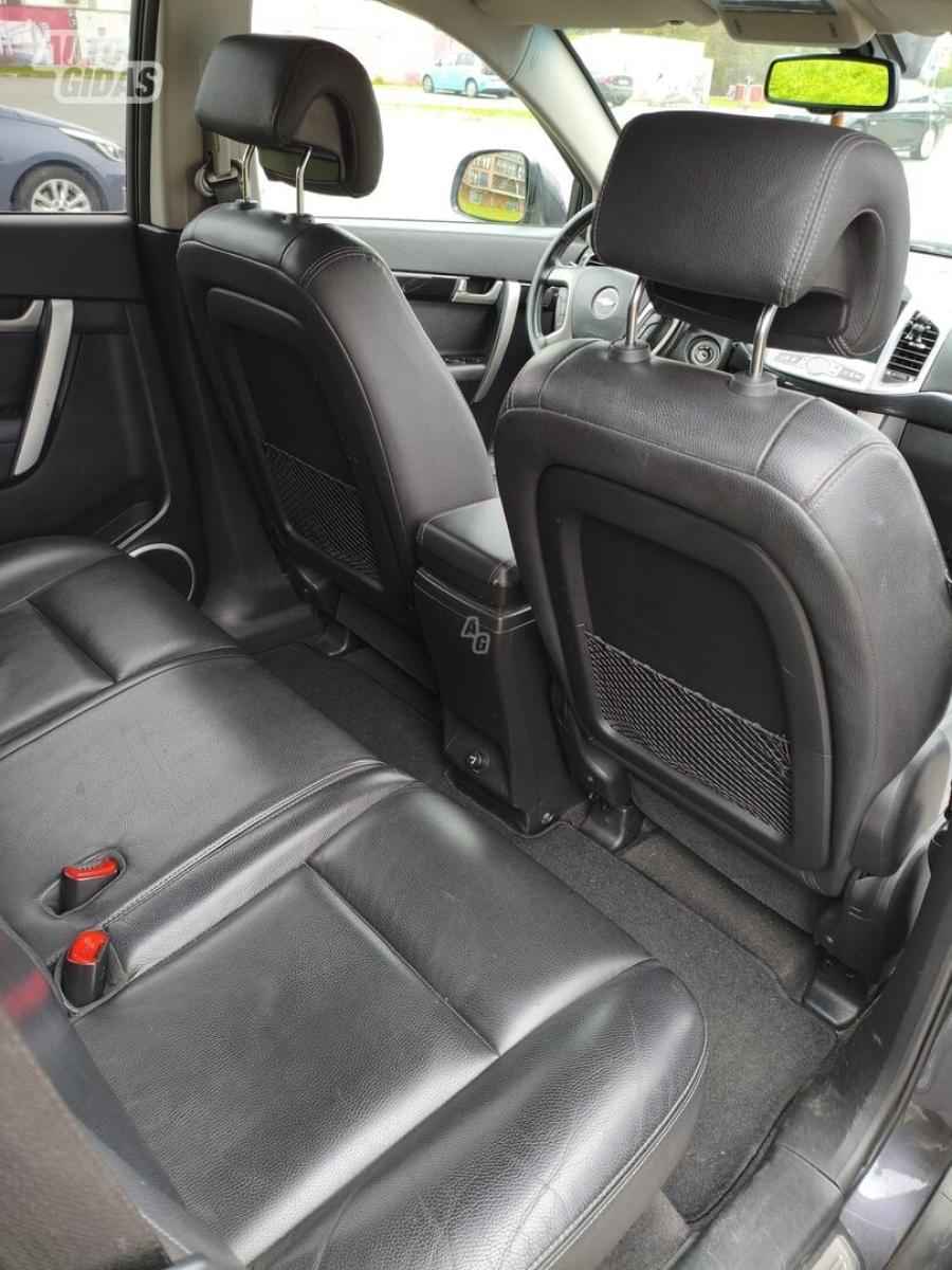 Chevrolet Captiva 2012 Viļņa, ar dzinēja tilpumu 2.20 L un nobraukumu 241 tūkst. km par 4999 €, foto 12 vietnē AUTOMOTO.COM.LV
