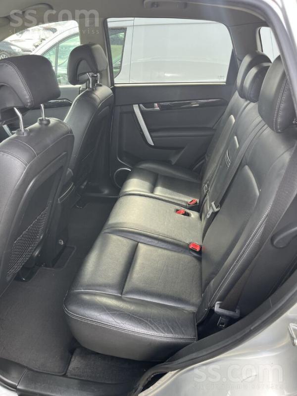 Chevrolet Captiva 2013 in Riga, with an engine capacity of 2.20 L and mileage of 221 thousand km for 4390 €, photo 5 on AUTOMOTO.COM.LV