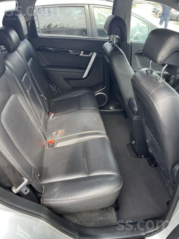Chevrolet Captiva 2013 in Riga, with an engine capacity of 2.20 L and mileage of 221 thousand km for 4390 €, photo 9 on AUTOMOTO.COM.LV