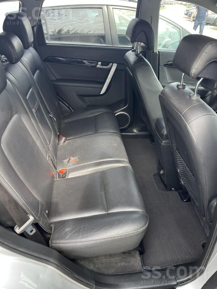 Chevrolet Captiva 2013 Rīga, ar dzinēja tilpumu 2.20 L un nobraukumu 221 tūkst. km par 4390 €, foto 10 vietnē AUTOMOTO.COM.LV
