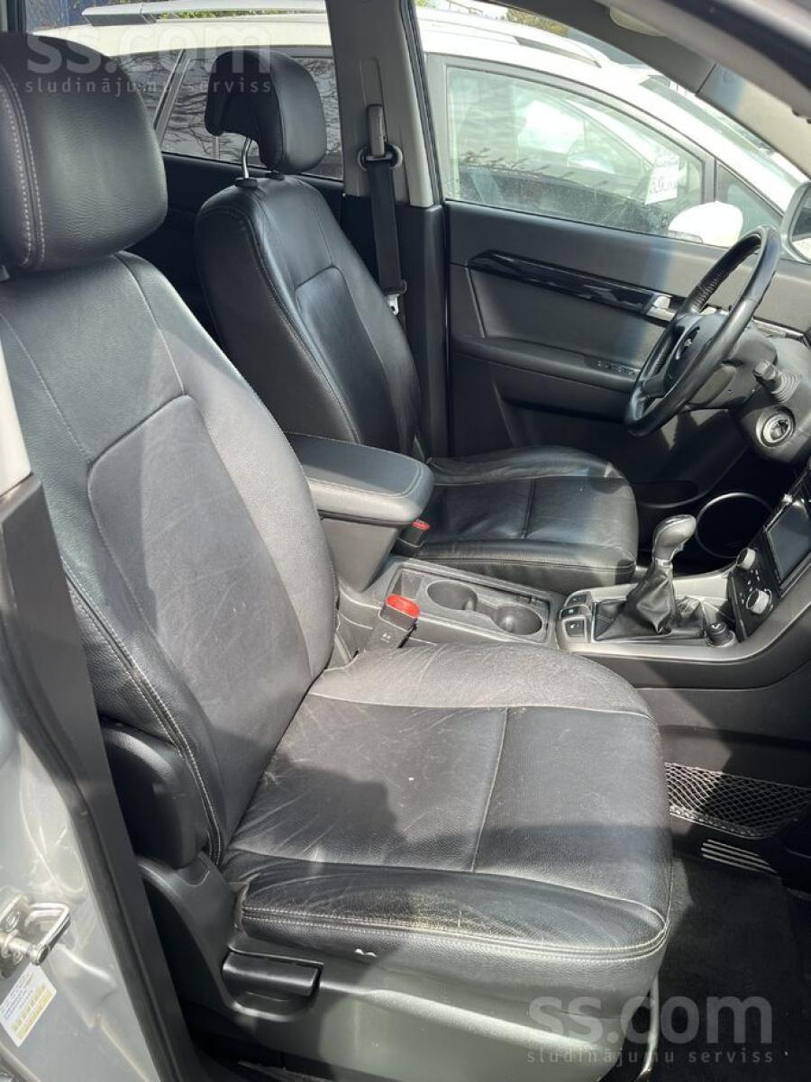 Chevrolet Captiva 2013 Rīga, ar dzinēja tilpumu 2.20 L un nobraukumu 221 tūkst. km par 4390 €, foto 12 vietnē AUTOMOTO.COM.LV