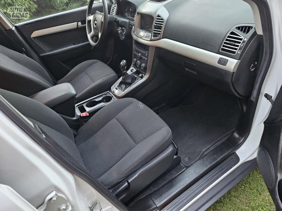 Chevrolet Captiva 2013 in Mazeikiai, with an engine capacity of 2.20 L and mileage of 278 thousand km for 3250 €, photo 17 on AUTOMOTO.COM.LV