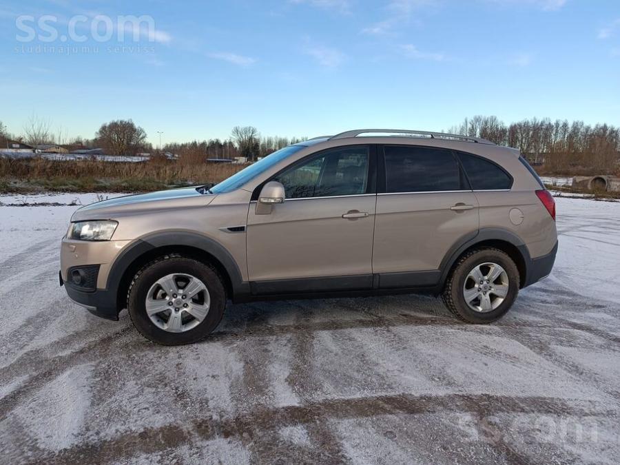 Chevrolet Captiva 2013 Rīga, ar dzinēja tilpumu 2.40 L un nobraukumu 206 tūkst. km par 5500 €, foto 4 vietnē AUTOMOTO.COM.LV