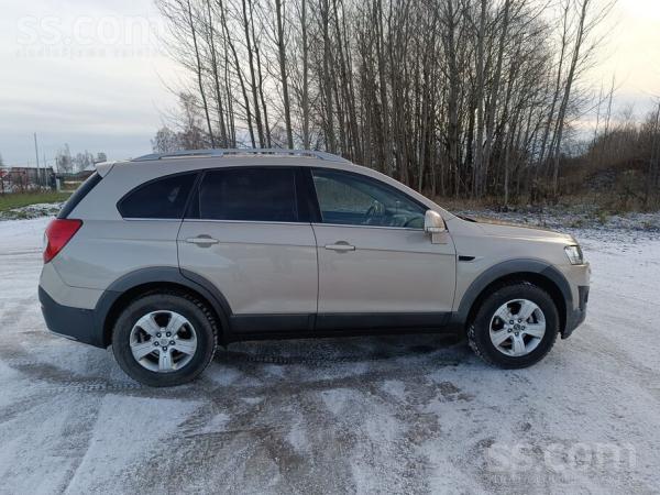 Chevrolet Captiva 2013 Rīga, ar dzinēja tilpumu 2.40 L un nobraukumu 206 tūkst. km par 5500 €, foto 4 vietnē AUTOMOTO.COM.LV
